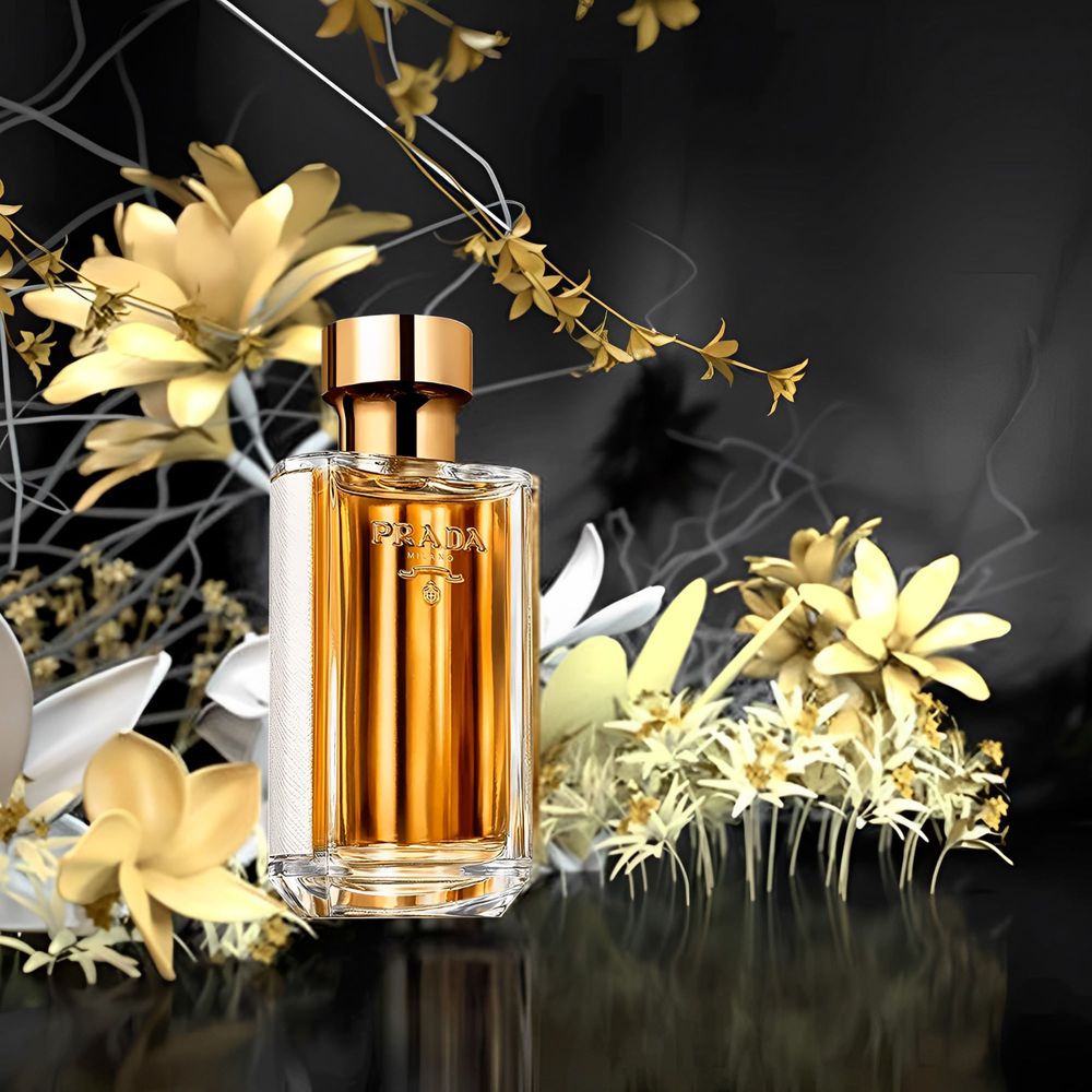 Prada La Femme Eau de Parfum - Perfume Feminino - Drogarias Pacheco